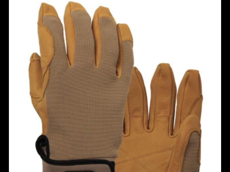 Winter and Belaying Gloves – Escape To the Great Outdoors